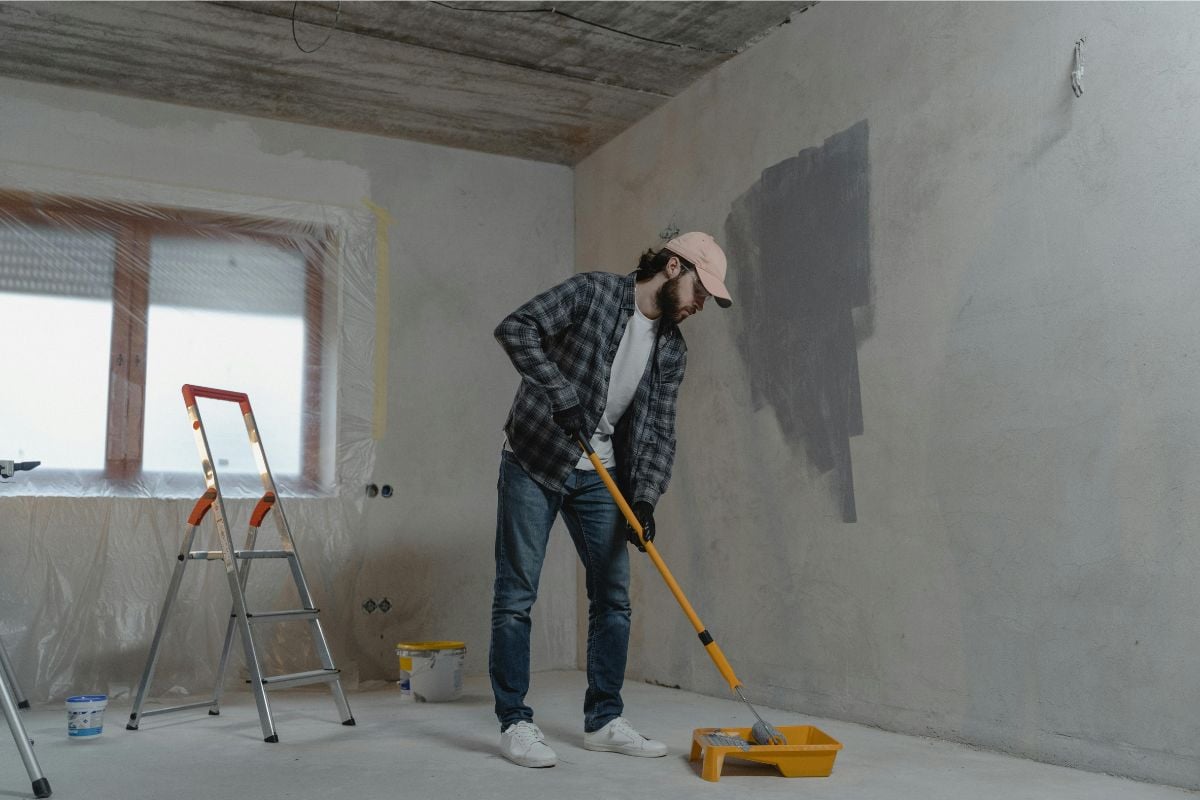 Damp Proof Paint: What It Is, How It Works & When to Use It